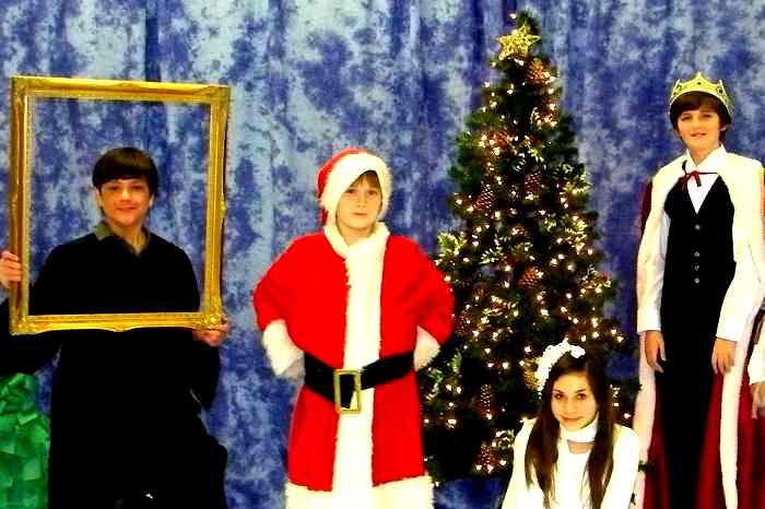 A Snow White Christmas - Easy Musical for Kids to Perform